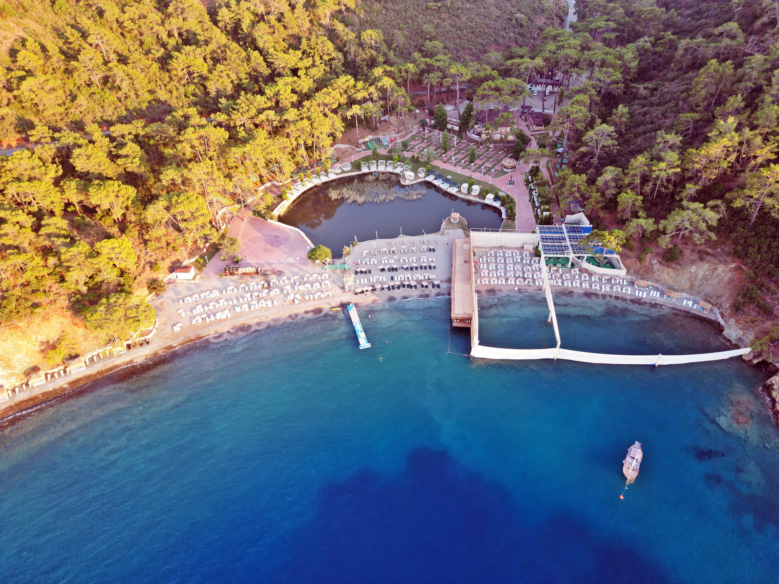 Bayanlara Özel Plaj - Zehra Kuleli Beach | Zehra Hotels